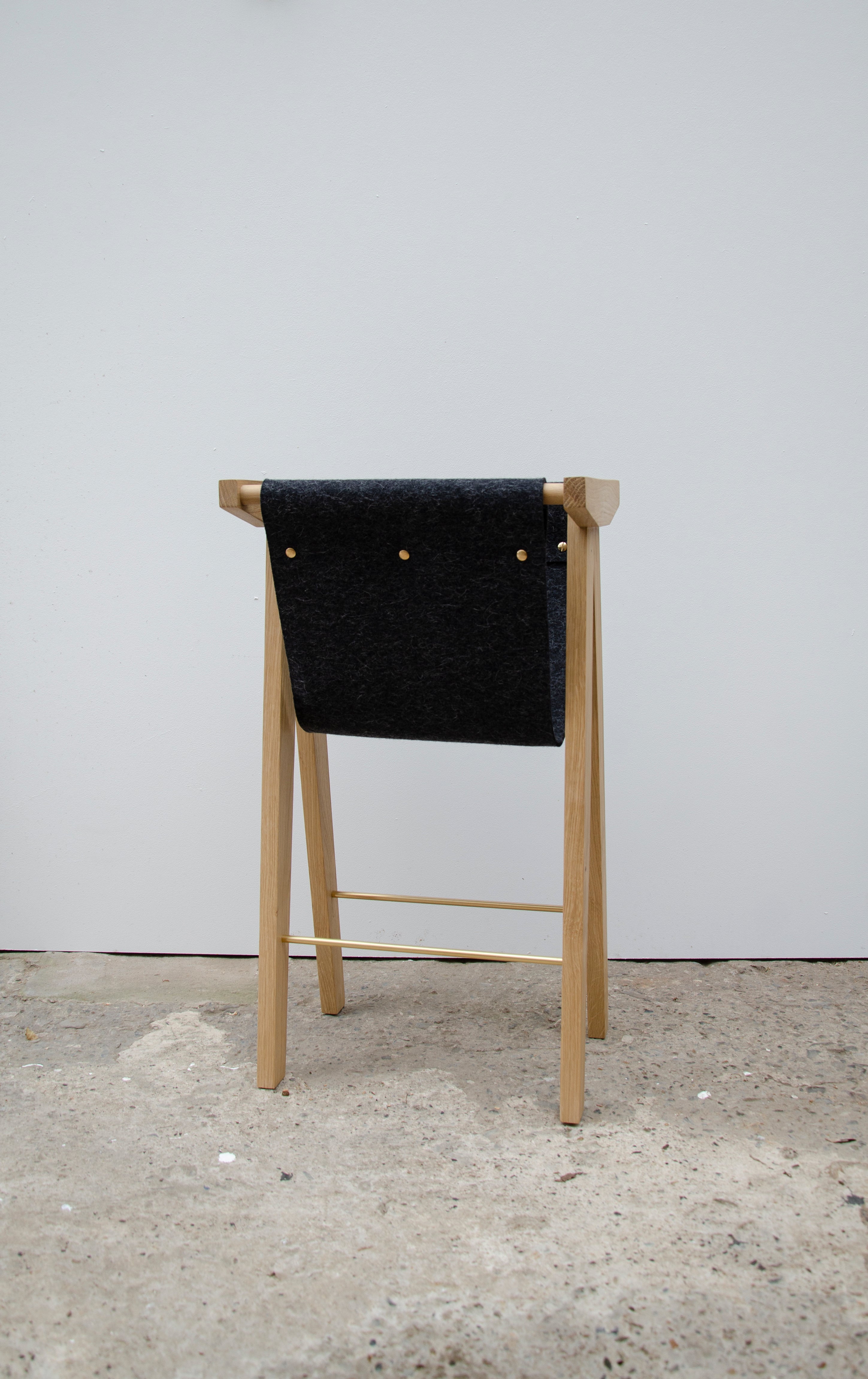 Magazine Stand – Utology Designs
